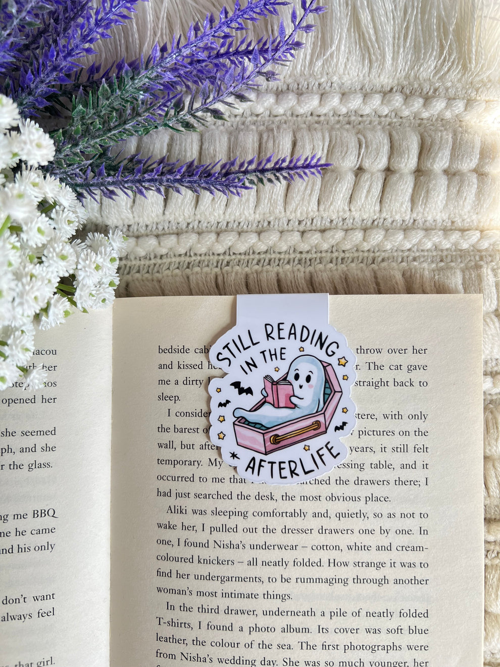 Still Reading in the Afterlife Magnetic Bookmark – Hooked on a Book