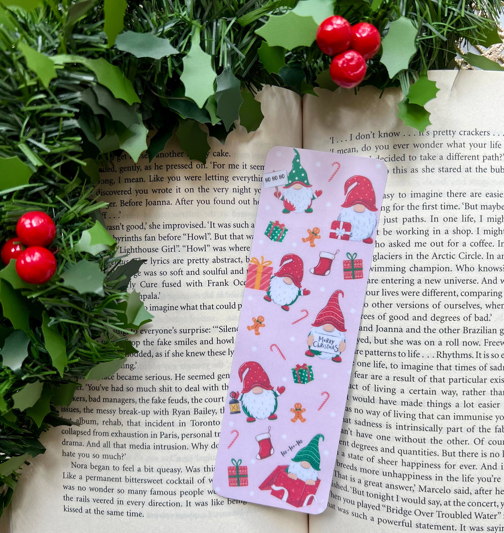 Christmas Gnomes Bookmark – Hooked on a Book